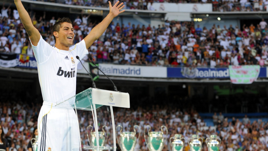 Il giorno in cui CR9 fu presentato al Real Madrid (VIDEO ...